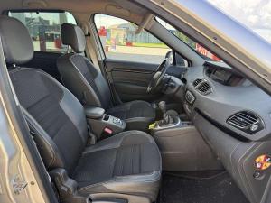 Grey Renault Scenic 2016 in Taurage, with an engine capacity of 1.60 L and mileage of 159 thousand km for 4800 €, photo 17 on AUTOMOTO.COM.LV