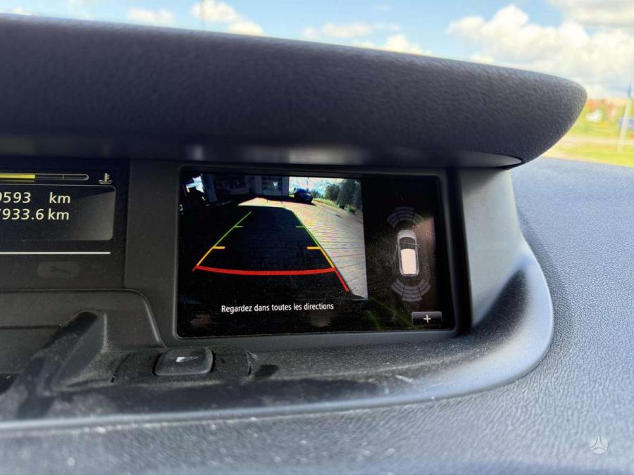 Grey Renault Scenic 2016 in Taurage, with an engine capacity of 1.60 L and mileage of 159 thousand km for 4800 €, photo 20 on AUTOMOTO.COM.LV