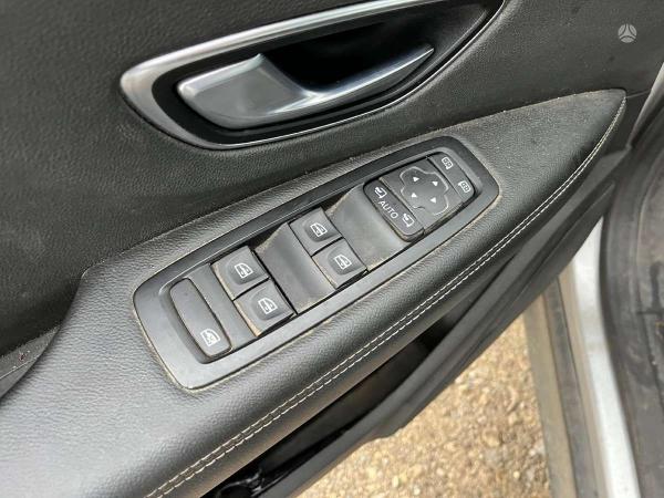 Pelēks Renault Scenic 2017 Tauragė, ar dzinēja tilpumu 1.46 L un nobraukumu 130 tūkst. km par 5800 €, foto 11 vietnē AUTOMOTO.COM.LV