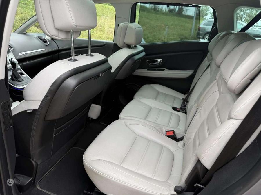 Pelēks Renault Scenic 2017 Viļņa, ar dzinēja tilpumu 1.60 L un nobraukumu 245 tūkst. km par 8999 €, foto 11 vietnē AUTOMOTO.COM.LV