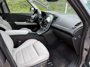 Pelēks Renault Scenic 2017 Viļņa, ar dzinēja tilpumu 1.60 L un nobraukumu 245 tūkst. km par 8999 €, foto 15 vietnē AUTOMOTO.COM.LV