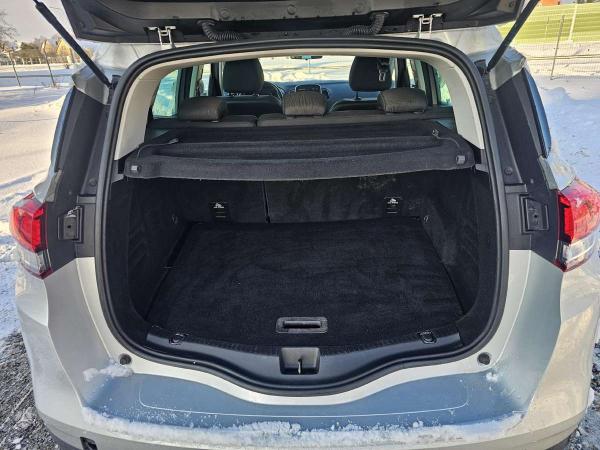 Pelēks Renault Scenic 2019 Tauragė, ar dzinēja tilpumu 1.75 L un nobraukumu 227 tūkst. km par 7700 €, foto 11 vietnē AUTOMOTO.COM.LV