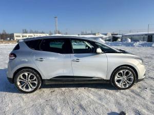 Grey Renault Scenic 2019 in Panevezys, with an engine capacity of 1.75 L and mileage of 270 thousand km for 7790 €, photo 8 on AUTOMOTO.COM.LV