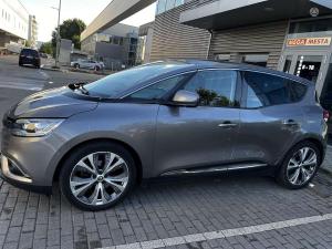 Pelēks Renault Scenic 2019 Viļņa, ar dzinēja tilpumu 1.70 L un nobraukumu 195 tūkst. km par 9500 €, foto 4 vietnē AUTOMOTO.COM.LV