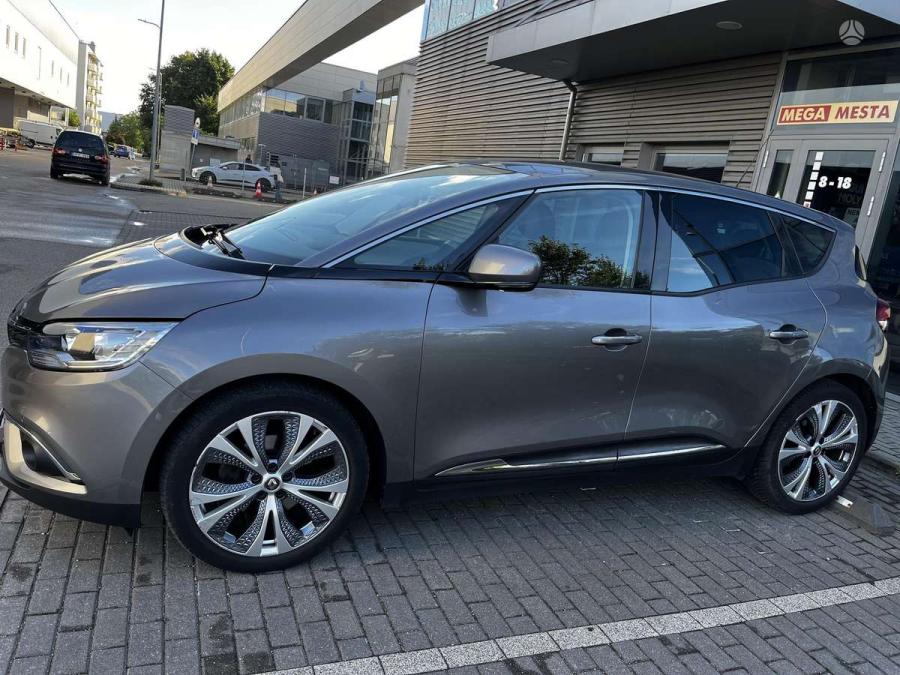 Pelēks Renault Scenic 2019 Viļņa, ar dzinēja tilpumu 1.70 L un nobraukumu 195 tūkst. km par 9500 €, foto 4 vietnē AUTOMOTO.COM.LV