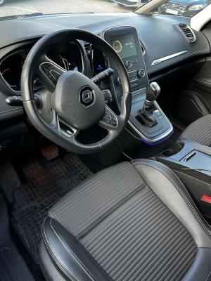 Pelēks Renault Scenic 2019 Viļņa, ar dzinēja tilpumu 1.70 L un nobraukumu 195 tūkst. km par 9500 €, foto 9 vietnē AUTOMOTO.COM.LV