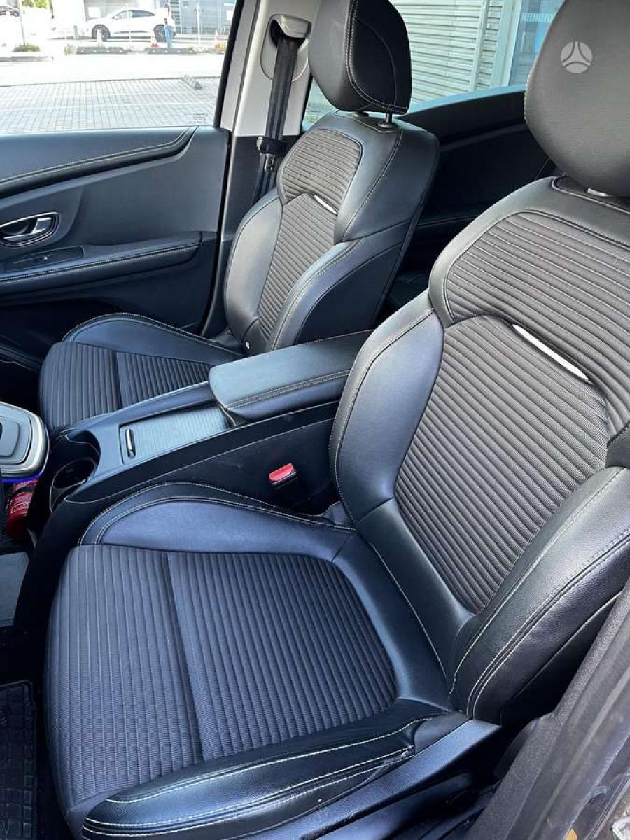 Pelēks Renault Scenic 2019 Viļņa, ar dzinēja tilpumu 1.70 L un nobraukumu 195 tūkst. km par 9500 €, foto 13 vietnē AUTOMOTO.COM.LV