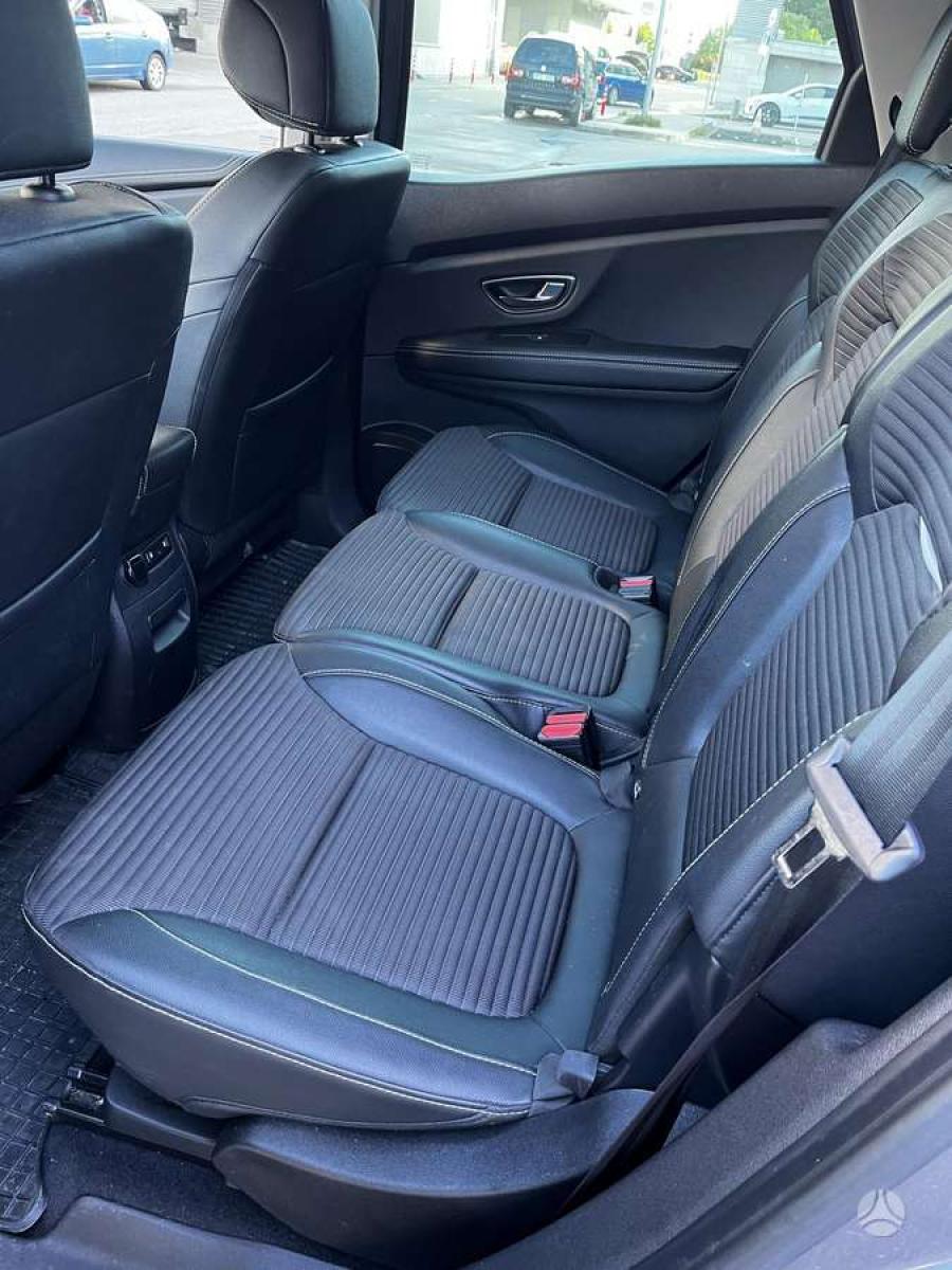 Pelēks Renault Scenic 2019 Viļņa, ar dzinēja tilpumu 1.70 L un nobraukumu 195 tūkst. km par 9500 €, foto 14 vietnē AUTOMOTO.COM.LV