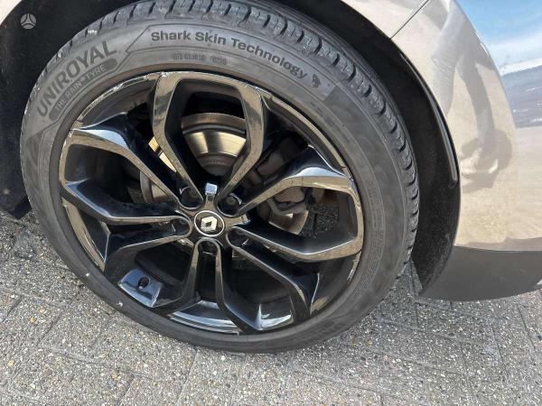 Grey Renault Scenic 2020 in Raseiniai, with an engine capacity of 1.75 L and mileage of 190 thousand km for 10500 €, photo 10 on AUTOMOTO.COM.LV