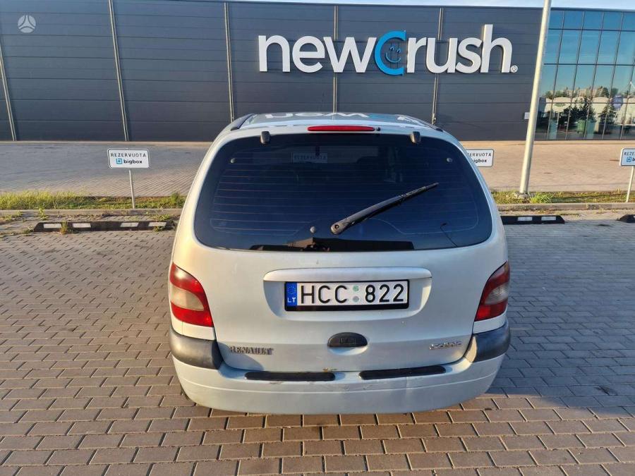 Grey Renault Scenic 2000 in Kaunas, with an engine capacity of 1.87 L and mileage of 294 thousand km for 650 €, photo 5 on AUTOMOTO.COM.LV