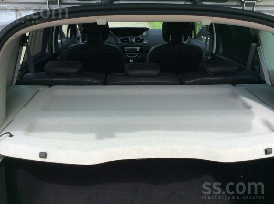 Grey Renault Scenic 2014 in Riga, with an engine capacity of 1.20 L and mileage of 70 thousand km for 6800 €, photo 9 on AUTOMOTO.COM.LV