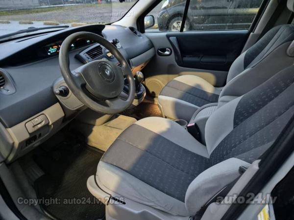 Pelēks Renault Scenic 2004 Tallina, ar dzinēja tilpumu 1.60 L un nobraukumu 199 tūkst. km par 799 €, foto 6 vietnē AUTOMOTO.COM.LV