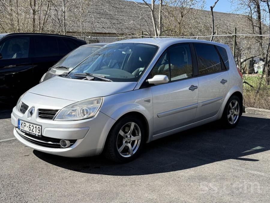 Pelēks Renault Scenic 2008 Dobele, ar dzinēja tilpumu 2.00 L un nobraukumu 239 tūkst. km par 1400 €, foto 1 vietnē AUTOMOTO.COM.LV
