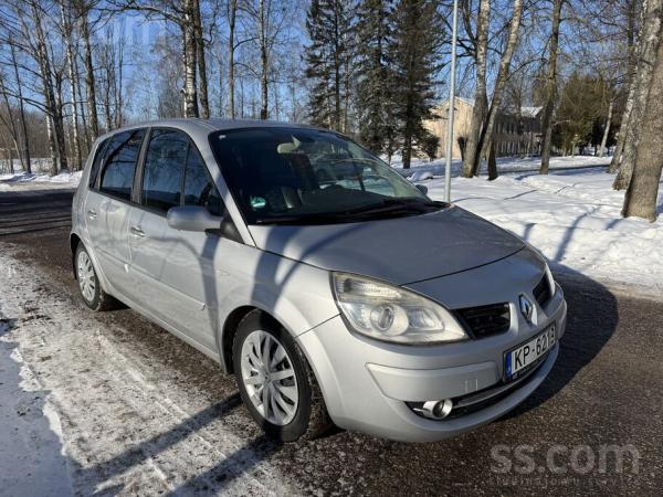 Pelēks Renault Scenic 2008 Dobele, ar dzinēja tilpumu 2.00 L un nobraukumu 239 tūkst. km par 1400 €, foto 2 vietnē AUTOMOTO.COM.LV