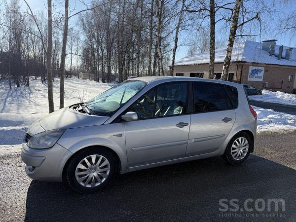 Pelēks Renault Scenic 2008 Dobele, ar dzinēja tilpumu 2.00 L un nobraukumu 239 tūkst. km par 1400 €, foto 4 vietnē AUTOMOTO.COM.LV