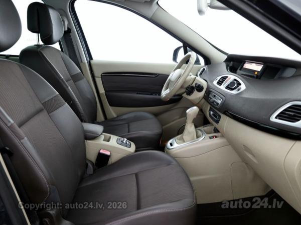 Pelēks Renault Scenic 2010 Tallina, ar dzinēja tilpumu 2.00 L un nobraukumu 257 tūkst. km par 2499 €, foto 6 vietnē AUTOMOTO.COM.LV