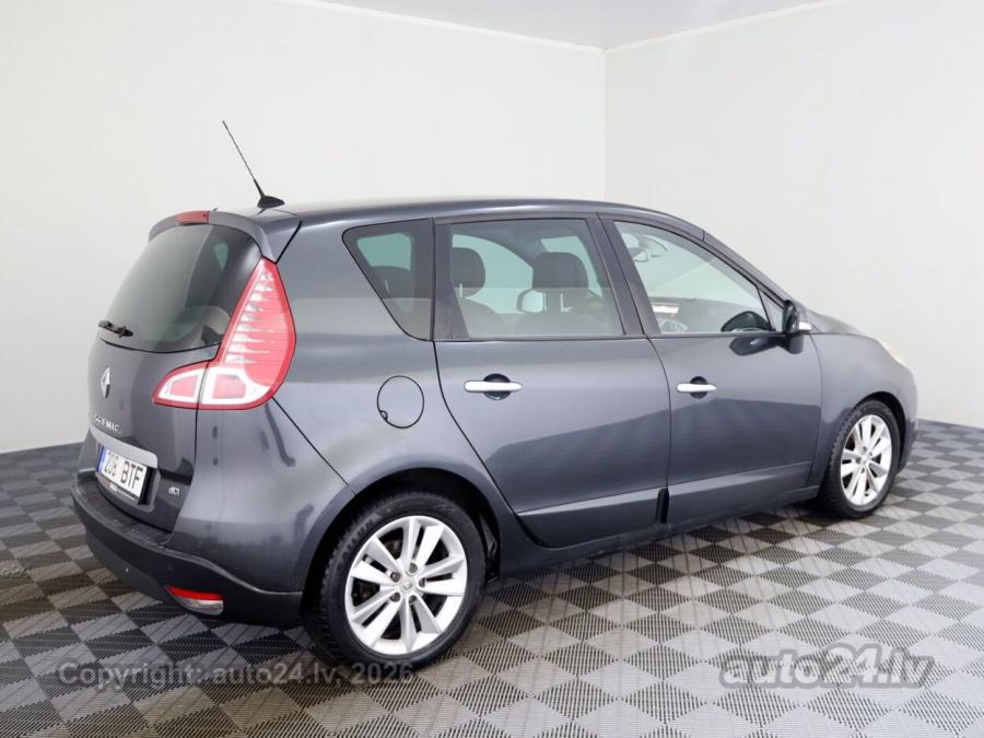 Grey Renault Scenic 2010 in Tallinn, with an engine capacity of 2.00 L and mileage of 257 thousand km for 2499 €, photo 3 on AUTOMOTO.COM.LV