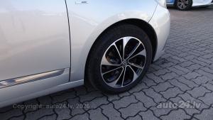 Grey Renault Scenic 2014 in Tartu, with an engine capacity of 1.50 L and mileage of 235 thousand km for 7490 €, photo 21 on AUTOMOTO.COM.LV