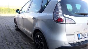 Grey Renault Scenic 2014 in Tartu, with an engine capacity of 1.50 L and mileage of 235 thousand km for 7490 €, photo 28 on AUTOMOTO.COM.LV