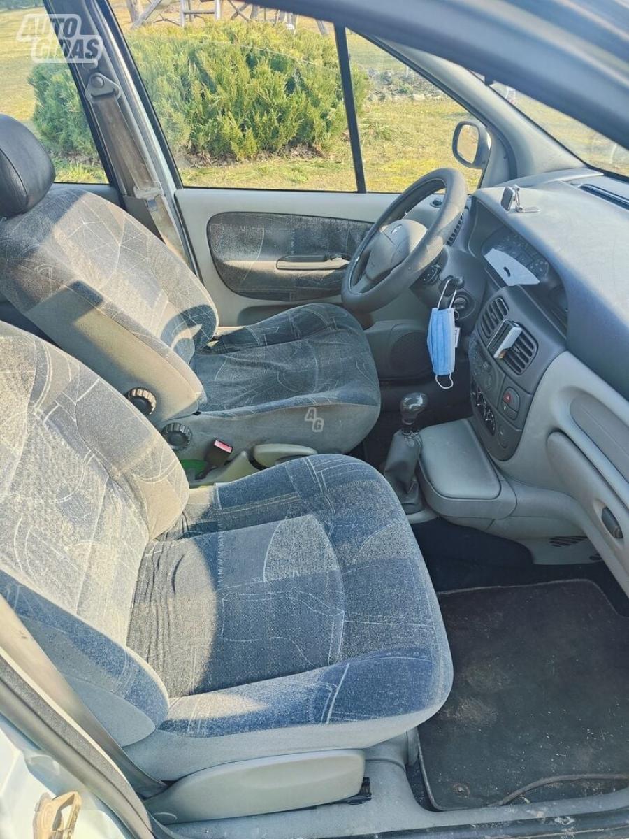 Renault Scenic 2000 Prienai, ar dzinēja tilpumu 1.60 L un nobraukumu 276 tūkst. km par 750 €, foto 4 vietnē AUTOMOTO.COM.LV