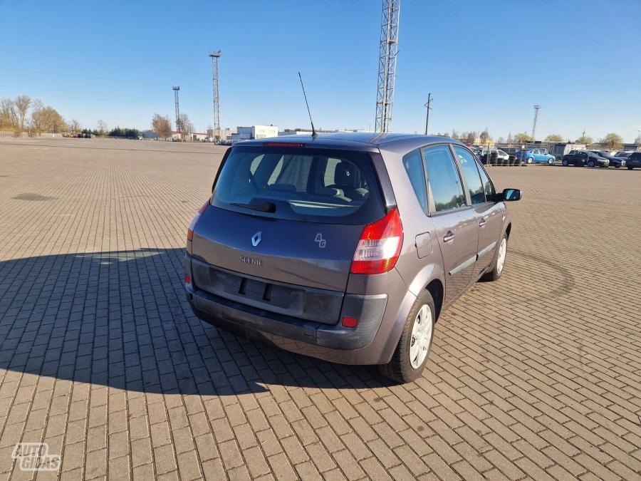 Renault Scenic 2005 Marijampole, ar dzinēja tilpumu 1.60 L un nobraukumu 199 tūkst. km par 1200 €, foto 5 vietnē AUTOMOTO.COM.LV