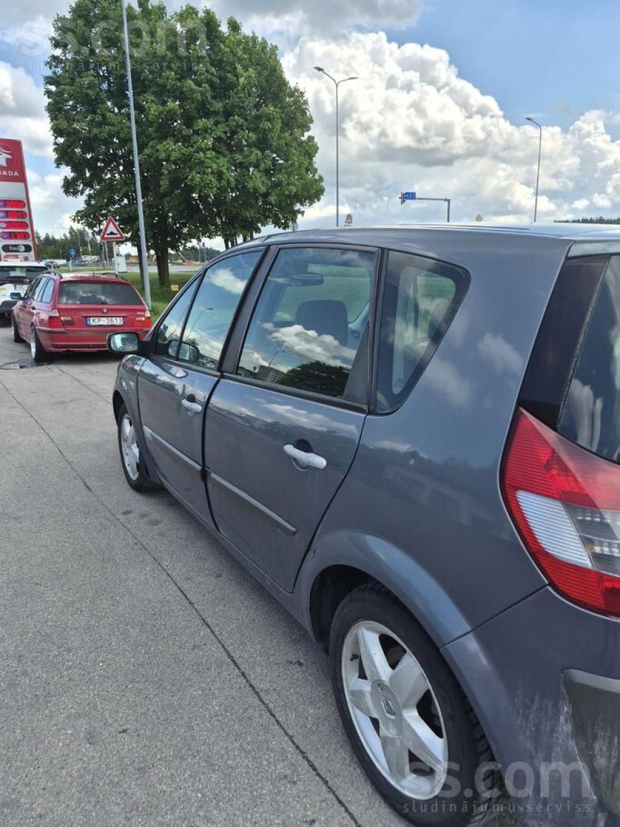 Renault Scenic 2006 Ogre, ar dzinēja tilpumu 2.00 L un nobraukumu 304 tūkst. km par 700 €, foto 4 vietnē AUTOMOTO.COM.LV