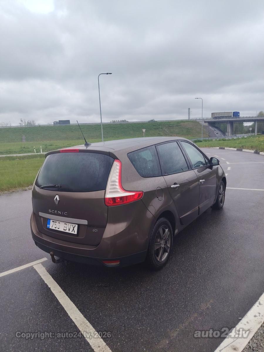 Renault Scenic 2009 Tallina, ar dzinēja tilpumu 1.90 L un nobraukumu 0 tūkst. km par 2800 €, foto 4 vietnē AUTOMOTO.COM.LV
