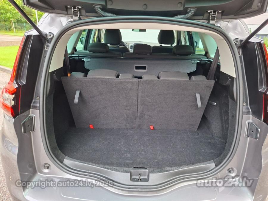 Renault Scenic 2021 in Tallinn, with an engine capacity of 1.70 L and mileage of 125 thousand km for 12500 €, photo 14 on AUTOMOTO.COM.LV