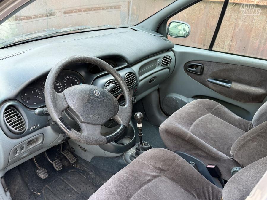 Renault Scenic 1999 Panevēža, ar dzinēja tilpumu 1.90 L un nobraukumu 300 tūkst. km par 230 €, foto 4 vietnē AUTOMOTO.COM.LV