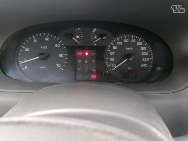 Renault Scenic 2000 in Ukmerge, with an engine capacity of 1.90 L and mileage of 255 thousand km for 490 €, photo 11 on AUTOMOTO.COM.LV