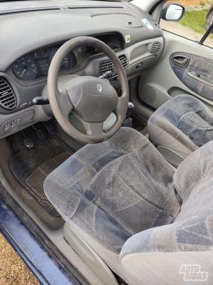 Renault Scenic 2001 in Vilnius, with an engine capacity of 1.60 L and mileage of 315 thousand km for 600 €, photo 7 on AUTOMOTO.COM.LV