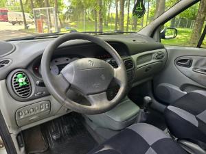 Renault Scenic 2001 in Radviliskis, with an engine capacity of 1.90 L and mileage of 319 thousand km for 845 €, photo 16 on AUTOMOTO.COM.LV