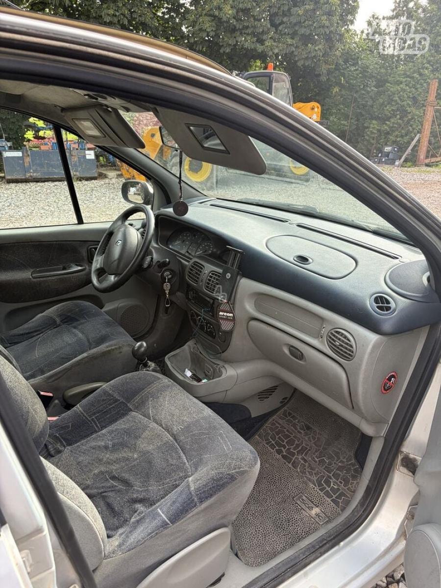 Renault Scenic 2001 in Vilnius, with an engine capacity of 1.90 L and mileage of 420 thousand km for 350 €, photo 5 on AUTOMOTO.COM.LV