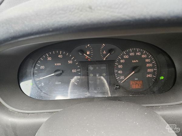 Renault Scenic 2001 Prienai, ar dzinēja tilpumu 1.90 L un nobraukumu 280 tūkst. km par 600 €, foto 10 vietnē AUTOMOTO.COM.LV