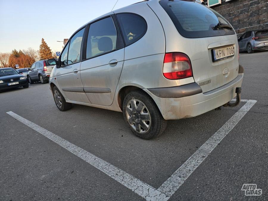 Renault Scenic 2002 in Mazeikiai, with an engine capacity of 2.00 L and mileage of 324 thousand km for 850 €, photo 3 on AUTOMOTO.COM.LV