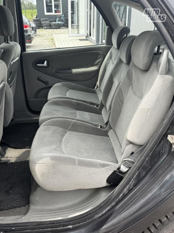 Renault Scenic 2002 Klaipėda, ar dzinēja tilpumu 1.90 L un nobraukumu 289 tūkst. km par 650 €, foto 7 vietnē AUTOMOTO.COM.LV