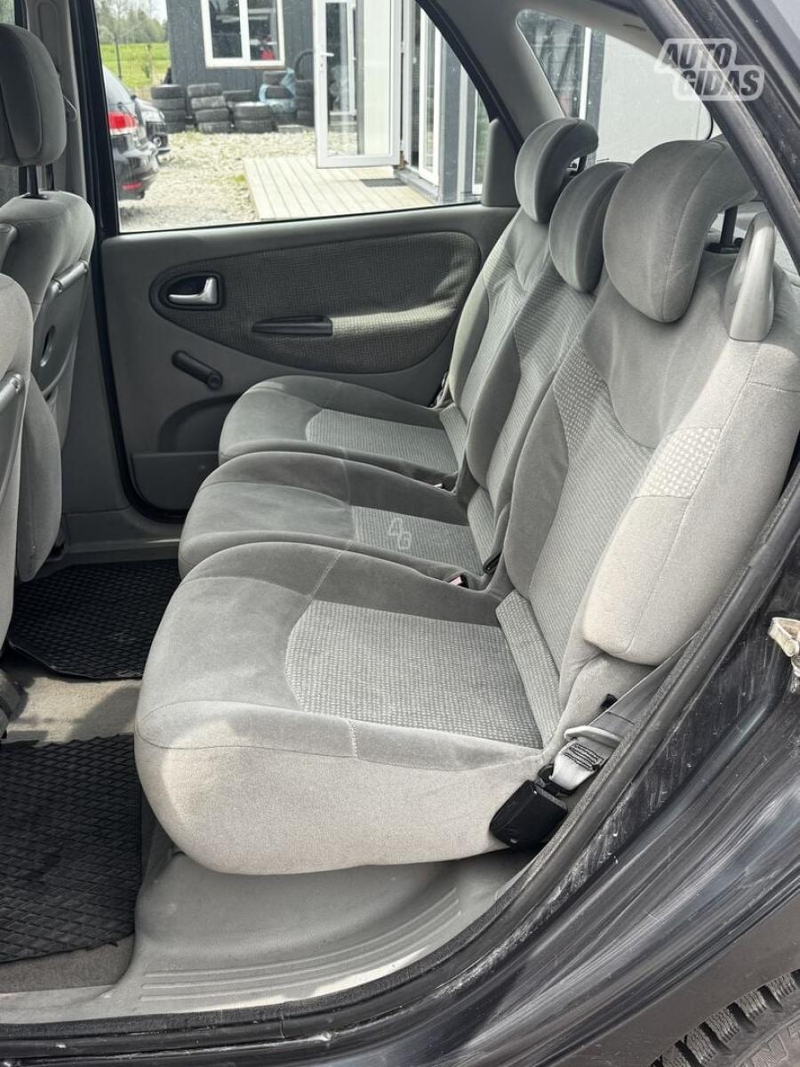 Renault Scenic 2002 Klaipėda, ar dzinēja tilpumu 1.90 L un nobraukumu 289 tūkst. km par 650 €, foto 8 vietnē AUTOMOTO.COM.LV