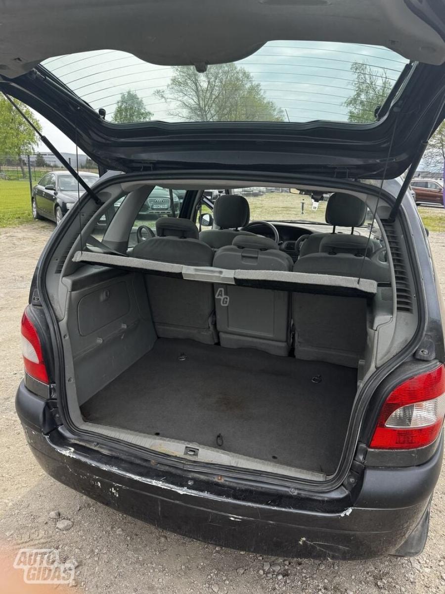Renault Scenic 2002 Klaipėda, ar dzinēja tilpumu 1.90 L un nobraukumu 289 tūkst. km par 650 €, foto 9 vietnē AUTOMOTO.COM.LV