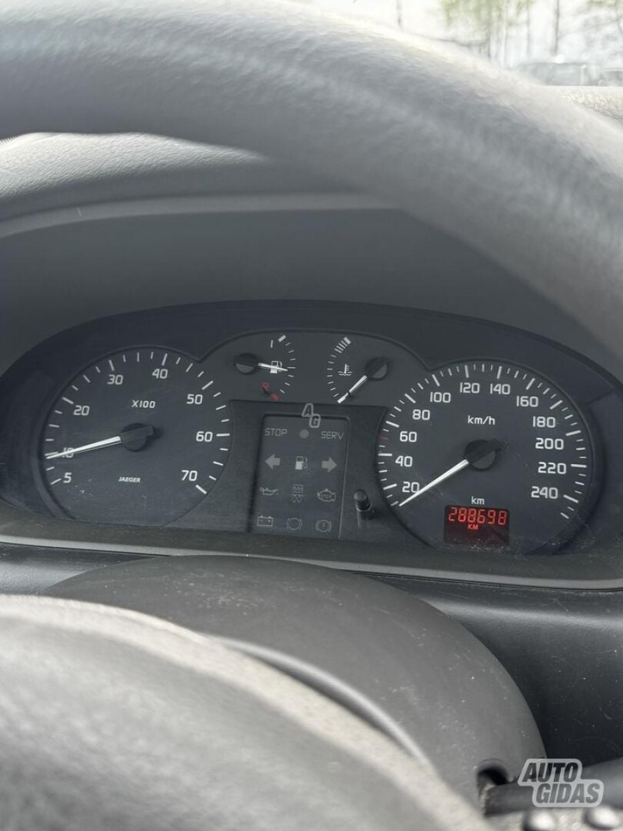 Renault Scenic 2002 Klaipėda, ar dzinēja tilpumu 1.90 L un nobraukumu 289 tūkst. km par 650 €, foto 10 vietnē AUTOMOTO.COM.LV