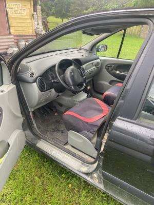 Renault Scenic 2002 Ignalina, ar dzinēja tilpumu 1.90 L un nobraukumu 264 tūkst. km par 350 €, foto 10 vietnē AUTOMOTO.COM.LV