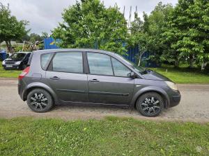 Renault Scenic 2003 Prienai, ar dzinēja tilpumu 1.46 L un nobraukumu 233 tūkst. km par 700 €, foto 5 vietnē AUTOMOTO.COM.LV