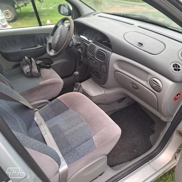 Renault Scenic 2003 Alīta, ar dzinēja tilpumu 1.60 L un nobraukumu 205 tūkst. km par 550 €, foto 4 vietnē AUTOMOTO.COM.LV