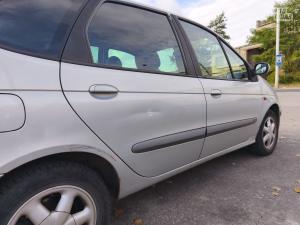 Renault Scenic 2003 Kauņa, ar dzinēja tilpumu 1.60 L un nobraukumu 182 tūkst. km par 350 €, foto 8 vietnē AUTOMOTO.COM.LV