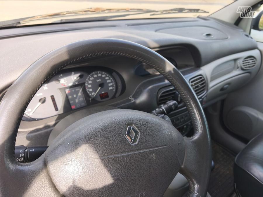 Renault Scenic 2003 Kauņa, ar dzinēja tilpumu 1.60 L un nobraukumu 182 tūkst. km par 350 €, foto 15 vietnē AUTOMOTO.COM.LV
