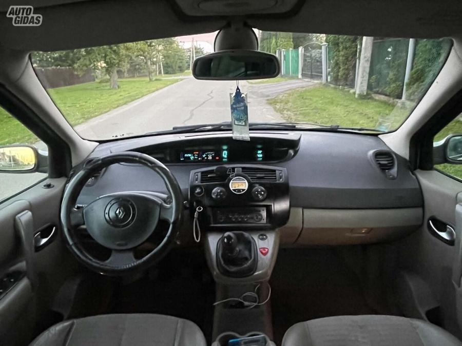 Renault Scenic 2004 Šauļi, ar dzinēja tilpumu 1.90 L un nobraukumu 252 tūkst. km par 900 €, foto 8 vietnē AUTOMOTO.COM.LV