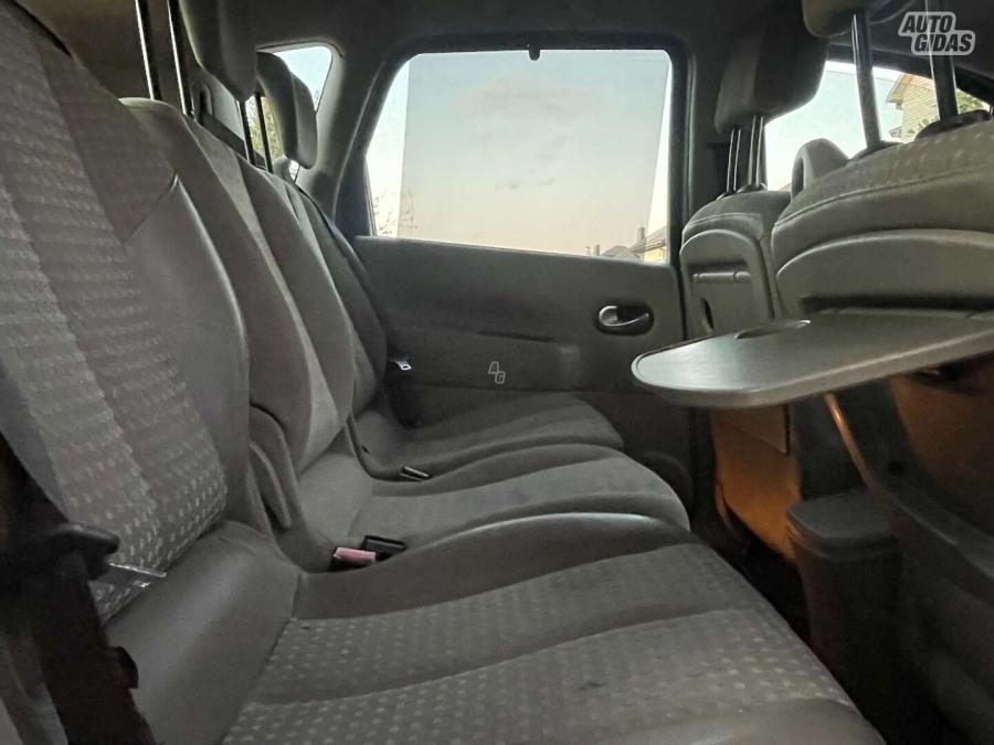 Renault Scenic 2004 Šauļi, ar dzinēja tilpumu 1.90 L un nobraukumu 252 tūkst. km par 900 €, foto 14 vietnē AUTOMOTO.COM.LV