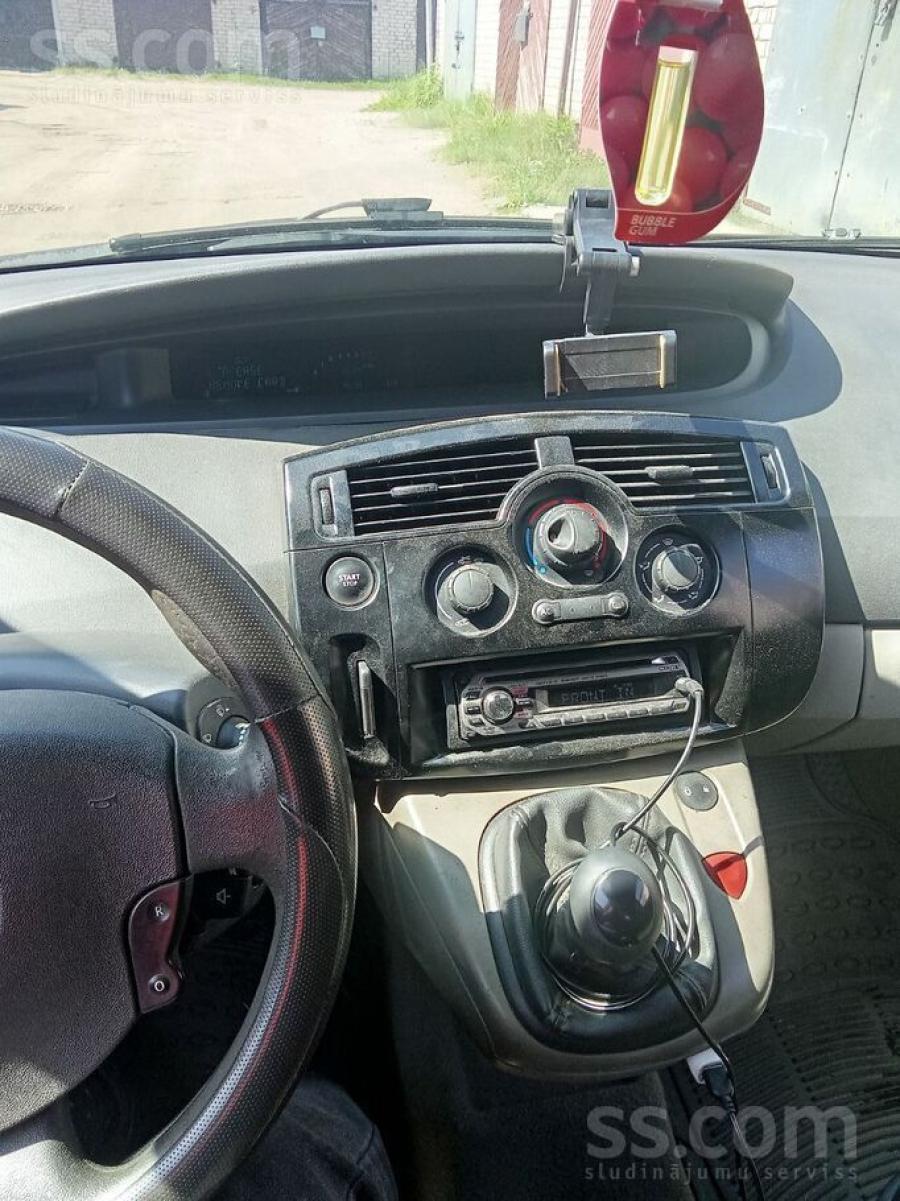 Renault Scenic 2005 Jēkabpils, ar dzinēja tilpumu 1.60 L un nobraukumu 367 tūkst. km par 1100 €, foto 9 vietnē AUTOMOTO.COM.LV