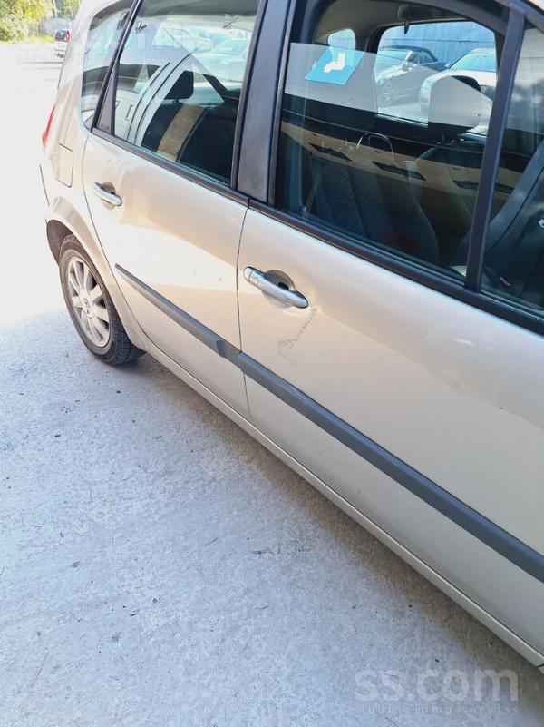 Renault Scenic 2006 Rīga, ar dzinēja tilpumu 1.50 L un nobraukumu 302 tūkst. km par 750 €, foto 7 vietnē AUTOMOTO.COM.LV