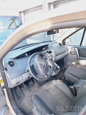 Renault Scenic 2006 Rīga, ar dzinēja tilpumu 1.50 L un nobraukumu 302 tūkst. km par 750 €, foto 15 vietnē AUTOMOTO.COM.LV