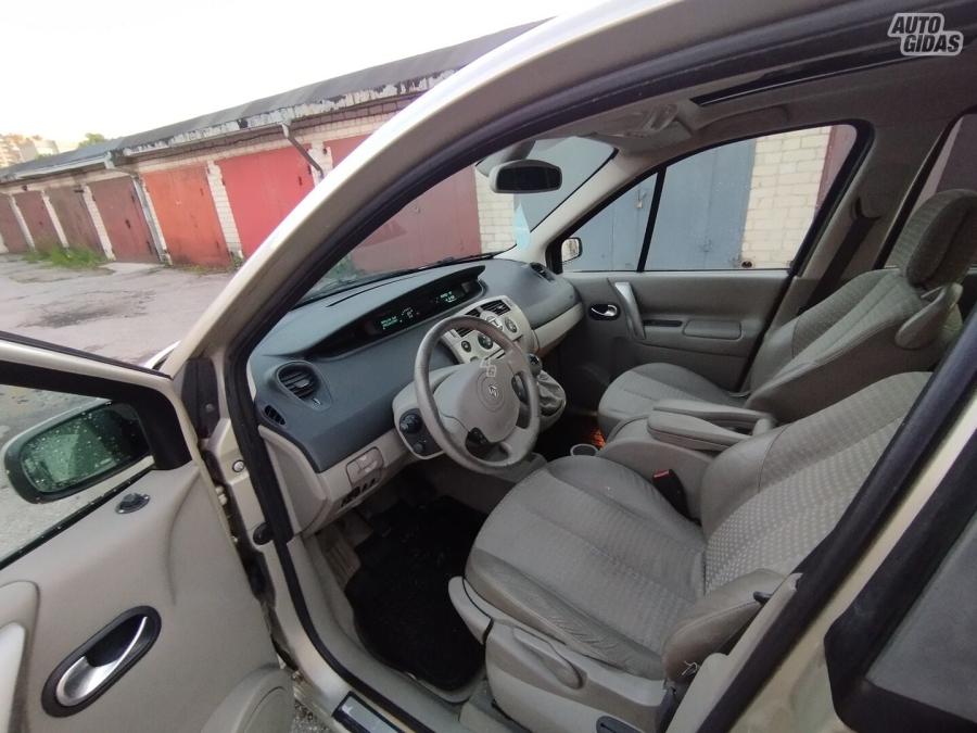 Renault Scenic 2006 Kauņa, ar dzinēja tilpumu 1.90 L un nobraukumu 230 tūkst. km par 1000 €, foto 8 vietnē AUTOMOTO.COM.LV